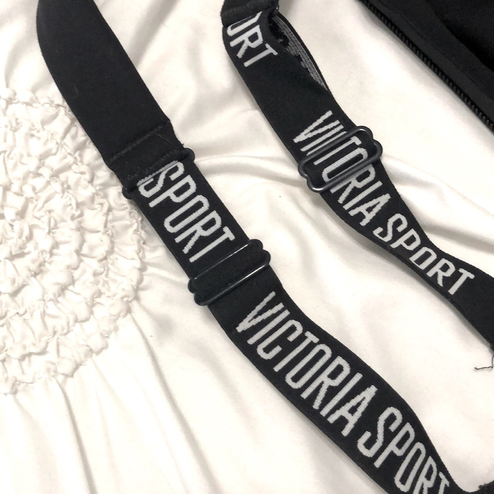 !! Rare!!! Victoria Secret Knockout Sports Bra Logo S… - Gem